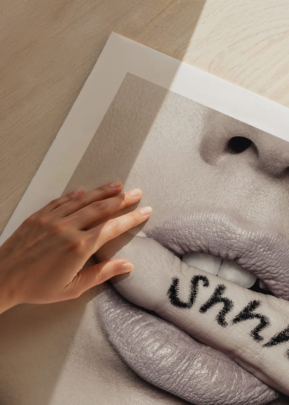Shhh... Poster | Mode | Gallerix.se